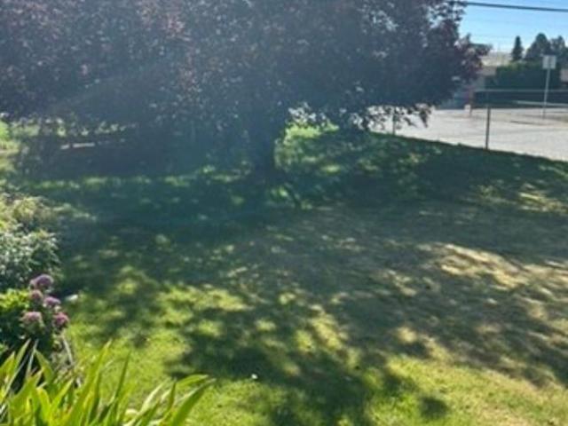 3 Br, 2 bath, Single Family 3960 NW Cascade Ave