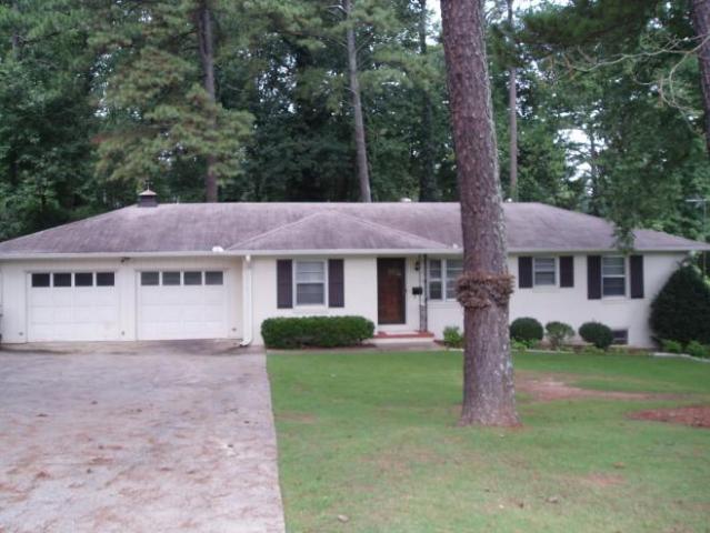 3 Br, 2 bath, Single Family 3970 Chamblee Dunwoody Road