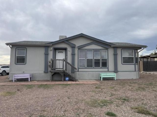 3 Br, 2 bath, Single Family 398 Hemlock
