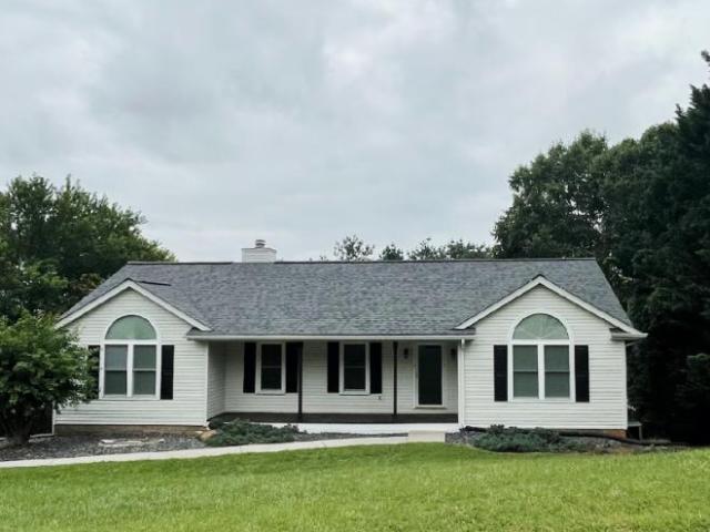 3 Br, 2 bath, Single Family 39 Valley View Cir