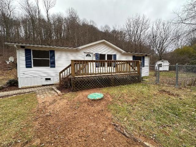 3 Br, 2 bath, Single Family 303 Baldwin Gap Rd