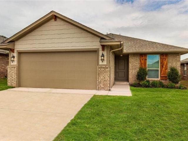 3 Br, 2 bath, Single Family 3005 Nw 183rd St