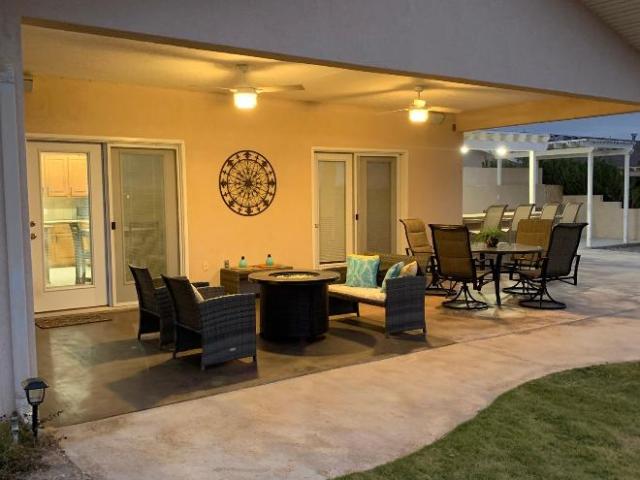 3 Br, 2 bath, Single Family 300 Beach Blvd