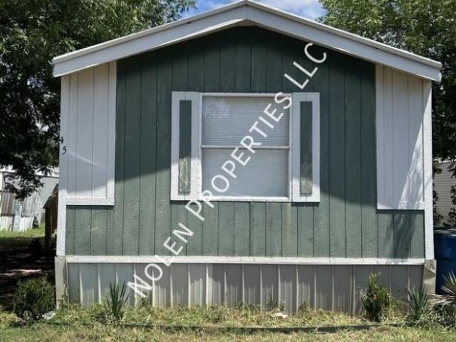 3 Br, 2 bath, Single Family 301 Dennis Street