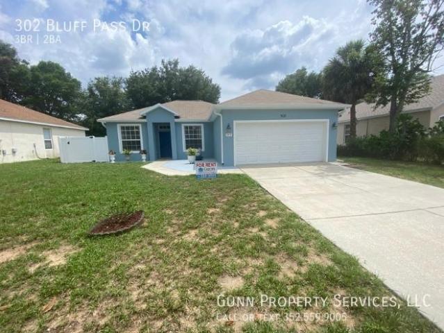 3 Br, 2 bath, Single Family 302 Bluff Pass Dr