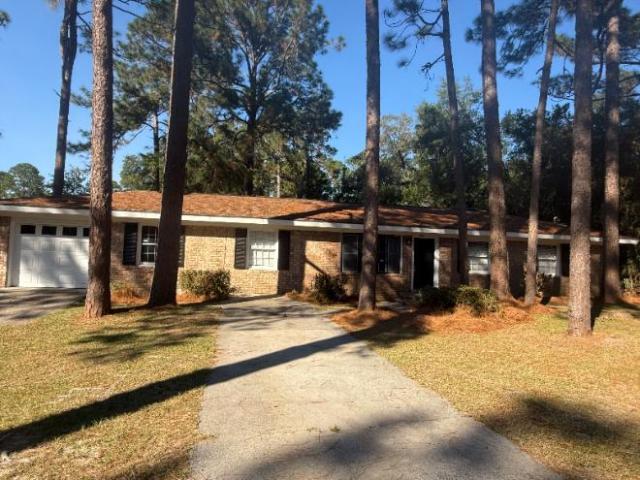 3 Br, 2 bath, Single Family 302 Lanier Road