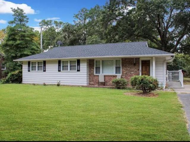 3 Br, 2 bath, Single Family 3043 Warehouse Landing Rd