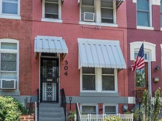 3 Br, 2 bath, Single Family 304 16th Street SE