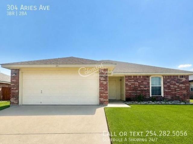 3 Br, 2 bath, Single Family 304 Aries Ave