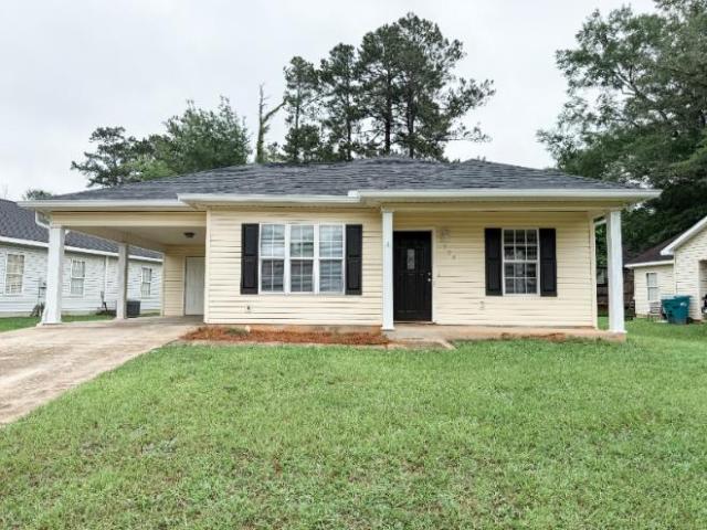 3 Br, 2 bath, Single Family 304 Spring Creek Dr