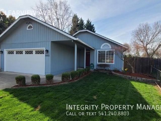 3 Br, 2 bath, Single Family 3055 Clearview Ave