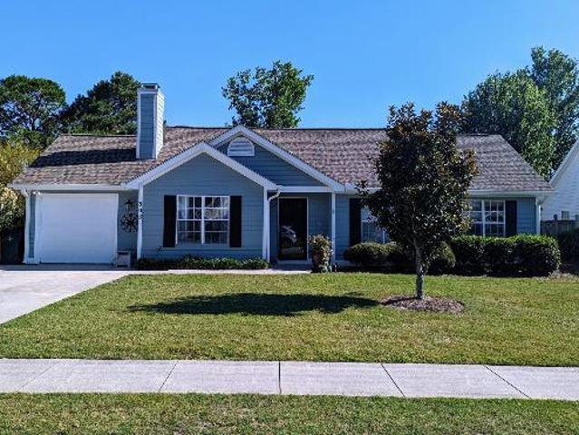 3 Br, 2 bath, Single Family 305 Hixon Pl