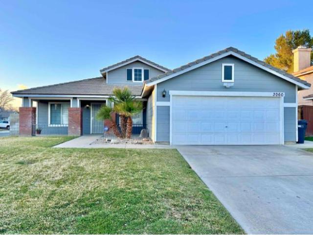 3 Br, 2 bath, Single Family 3060 Christina St