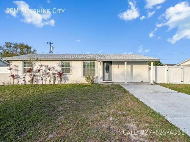 3 Br, 2 bath, Single Family 306 Flamingo Dr