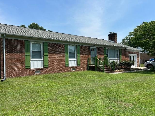 3 Br, 2 bath, Single Family 308 Faulkner Road