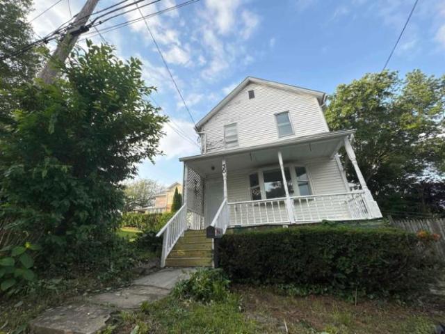 3 Br, 2 bath, Single Family 30 E Germania St