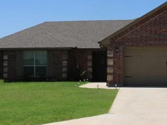 3 Br, 2 bath, Single Family 313 Marilyn Glover Street