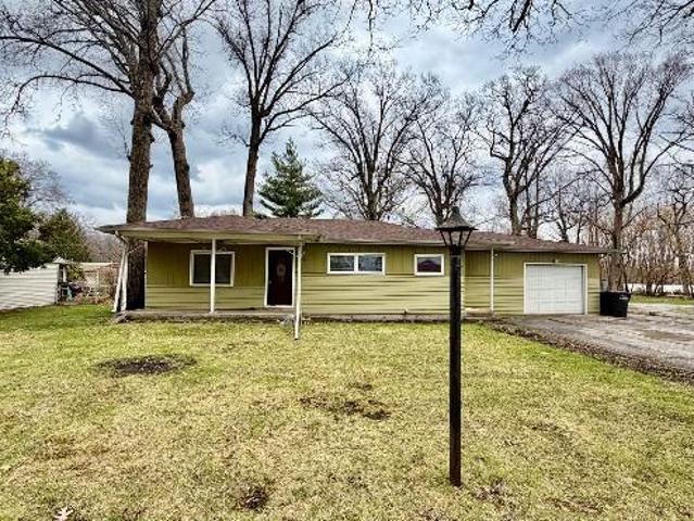 3 Br, 2 bath, Single Family 3101 N County Line Rd
