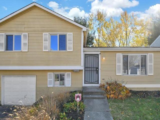 3 Br, 2 bath, Single Family 3102 Dewbourne Dr