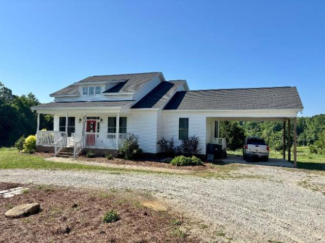 3 Br, 2 bath, Single Family 310 Big Pine Rd