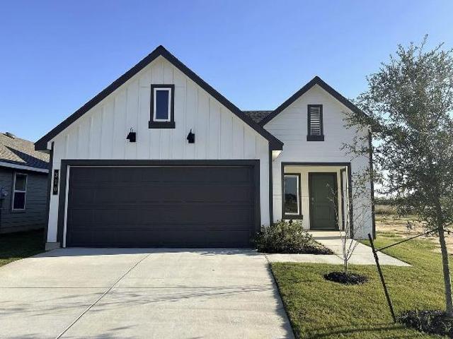 3 Br, 2 bath, Single Family 310 Randall Place