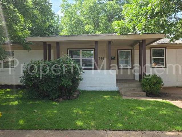 3 Br, 2 bath, Single Family 314 16th St W