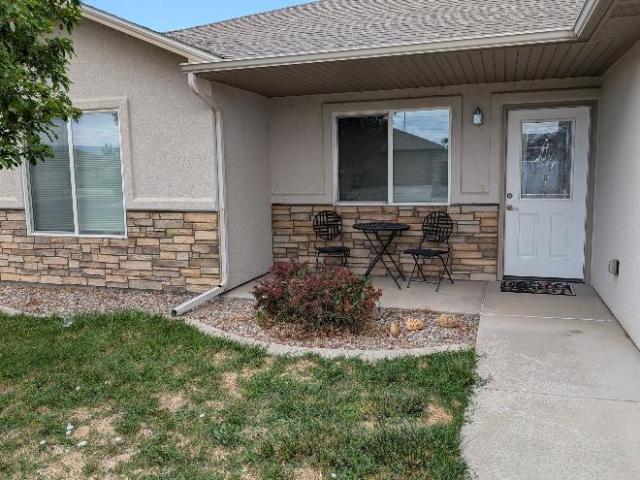 3 Br, 2 bath, Single Family 3164 1/2 Glendam Dr