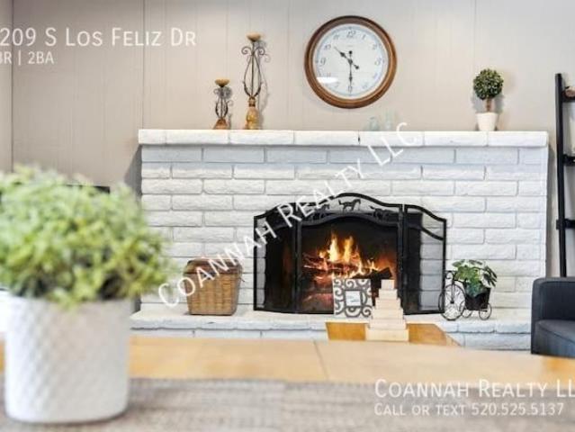 3 Br, 2 bath, Single Family 3209 S Los Feliz Dr