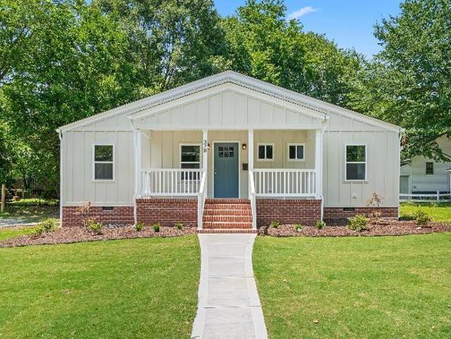 3 Br, 2 bath, Single Family 320 Clay Street