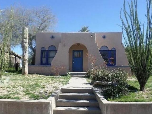 3 Br, 2 bath, Single Family 320 N Warren Ave