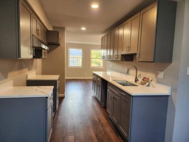 3 Br, 2 bath, Single Family 320 Ringold Valley Cir