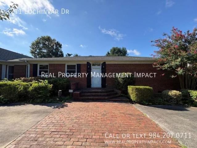 3 Br, 2 bath, Single Family 3211 Lochinvar Dr