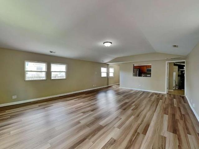 3 Br, 2 bath, Single Family 321 S Yale Ave