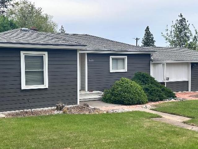 3 Br, 2 bath, Single Family 3224 W 8th Ave