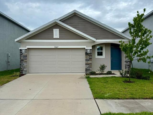 3 Br, 2 bath, Single Family 32447 Weathered Oak Dr