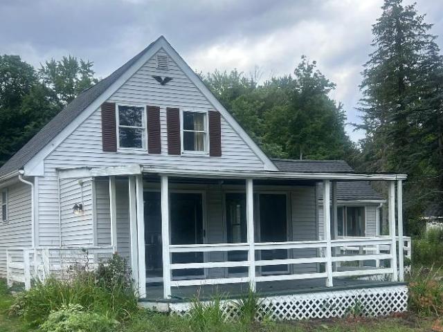 3 Br, 2 bath, Single Family 32700 Pettibone