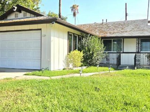 3 Br, 2 bath, Single Family 329 S Orange Ave