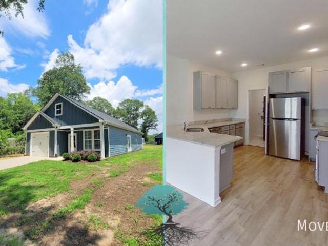 3 Br, 2 bath, Single Family 32 Shamrock Ln