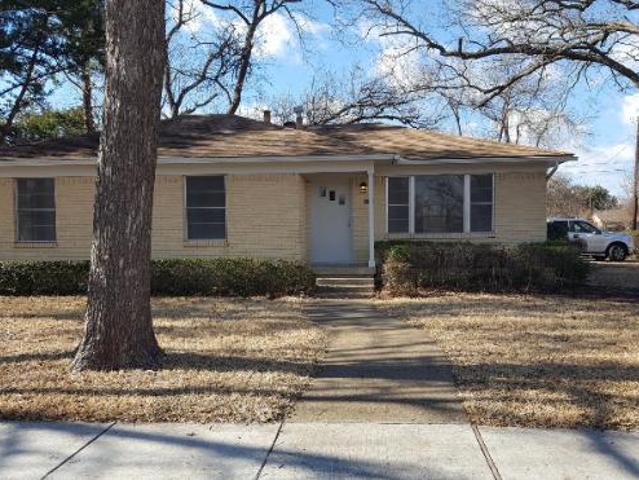 3 Br, 2 bath, Single Family 3301 Old Orchard Rd