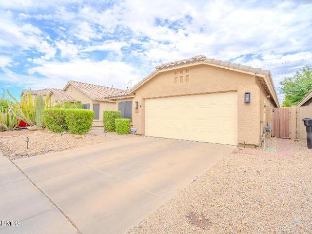 3 Br, 2 bath, Single Family 3321 E Blackhawk Drive