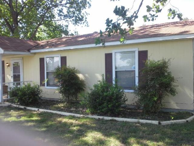 3 Br, 2 bath, Single Family 3324 Dorothy Lane