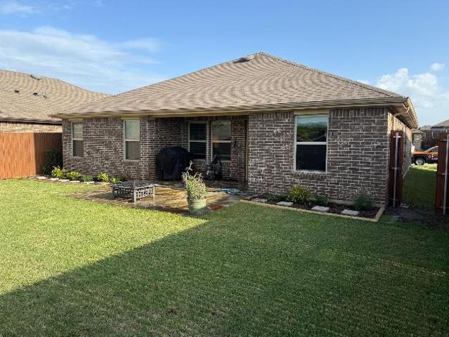 3 Br, 2 bath, Single Family 3331 Hawkins Dr