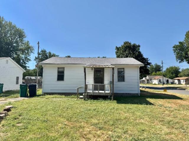 3 Br, 2 bath, Single Family 3348 SW 23rd St
