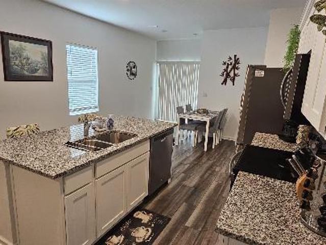 3 Br, 2 bath, Single Family 33529 Buttonweed Trail