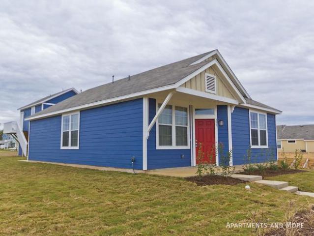 3 Br, 2 bath, Single Family 335 Rachel St