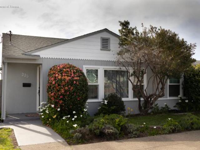 3 Br, 2 bath, Single Family 335 S Whipple St