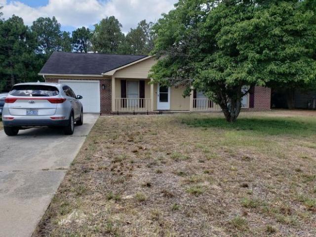 3 Br, 2 bath, Single Family 3362 Chantilly Ln