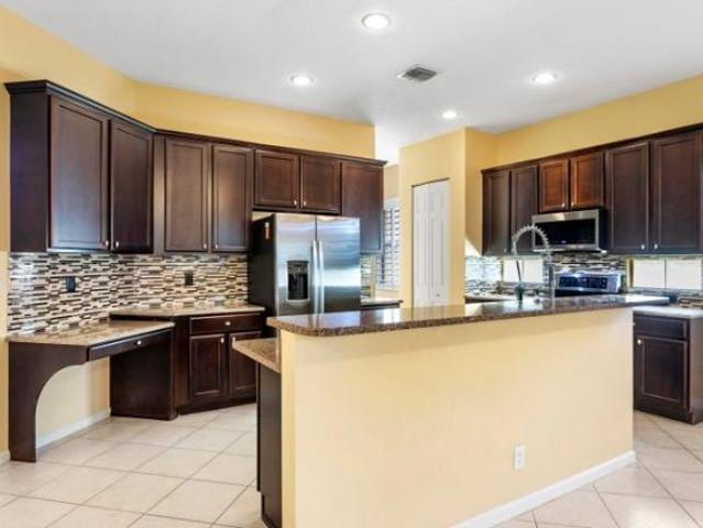 3 Br, 2 bath, Single Family 3366 Harness Circle