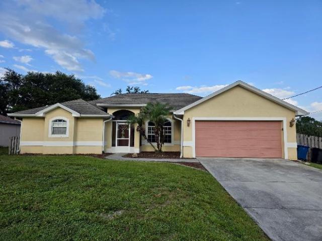 3 Br, 2 bath, Single Family 3371 Freedom Ave SW
