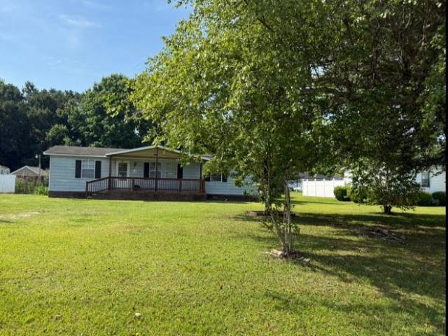 3 Br, 2 bath, Single Family 3392 Cupelo Rd